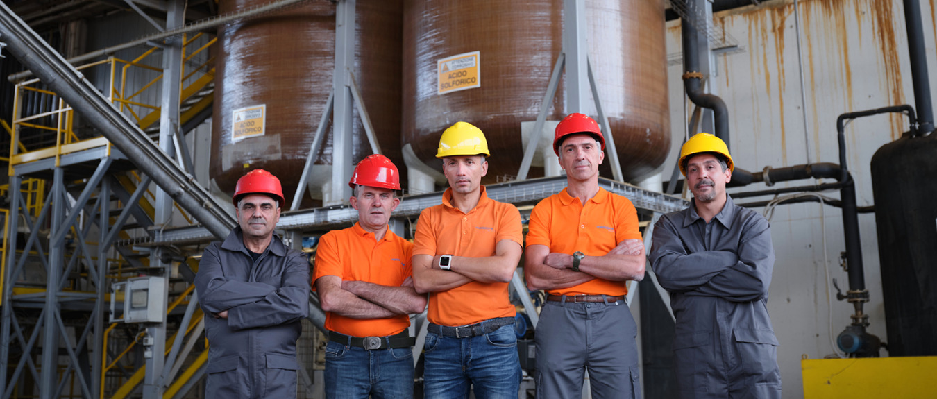 PERFORMANCE IN QUALITY: Leader in the manufacturing of sophisticated ...