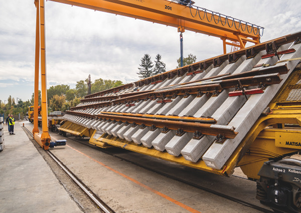 First delivery with tilt wagon in Bulgaria - voestalpine Railway Systems